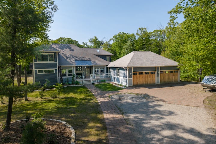 Lake Huron Hideaway - Port Franks
