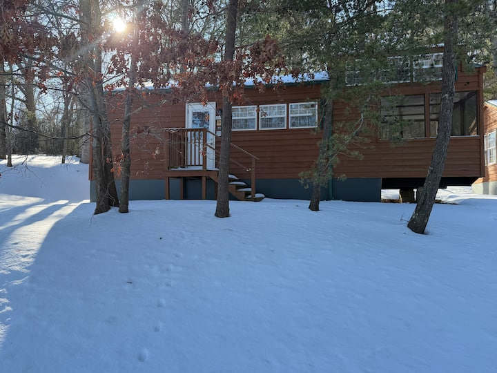 Cozy Cabin With Lake Views - Hillsville, VA