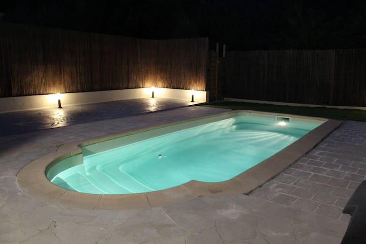 Maison/piscine/climatisation/wifi/proche Nice - Èze