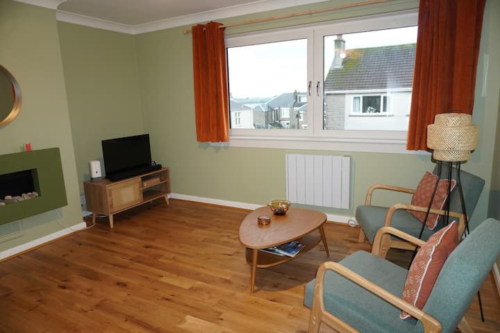 Ayrbnb Coastal Retreat In Largs - Largs