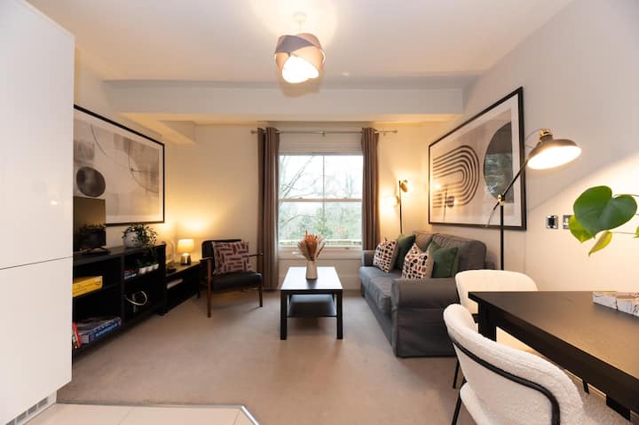 Lovely Views, Free Parking, 17 Min Train C. London - Twickenham