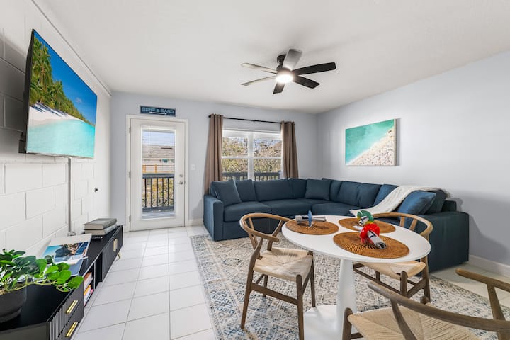 Luxurybeach Escape•275 Steps2beach•king Bd•balcony - Jacksonville Beach, FL