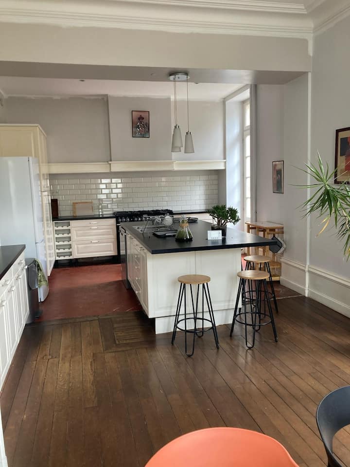 Maison De Centre Ville à Cognac Pour 7 Pers. - Cognac