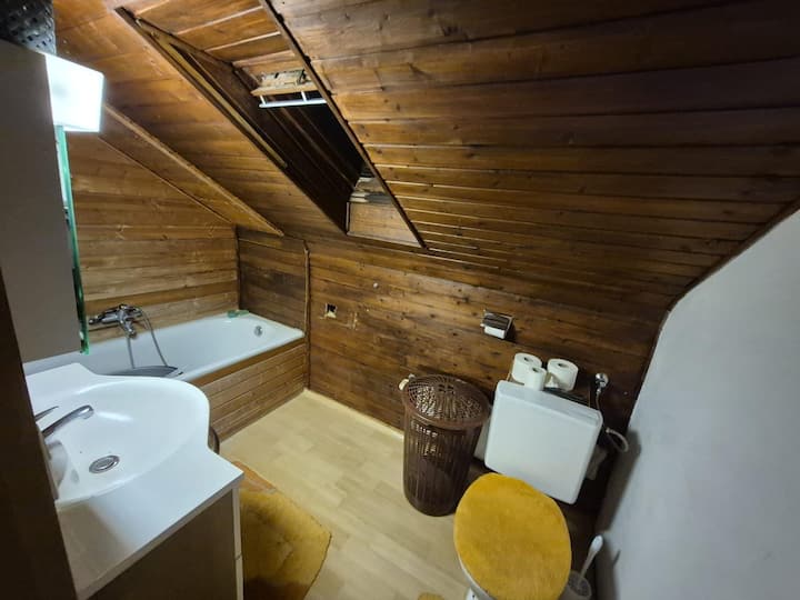 Rustikale Wohnung Für Monteure - Crailsheim