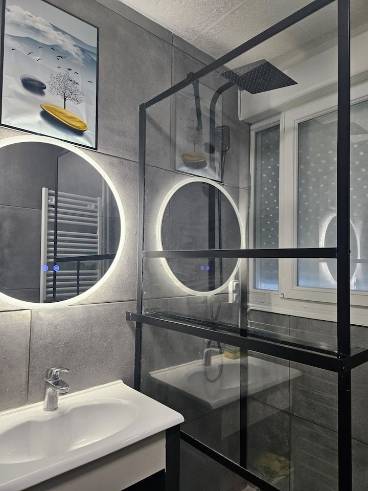 Appartement Entier Famille/groupe•parking Gratuit - Pessac