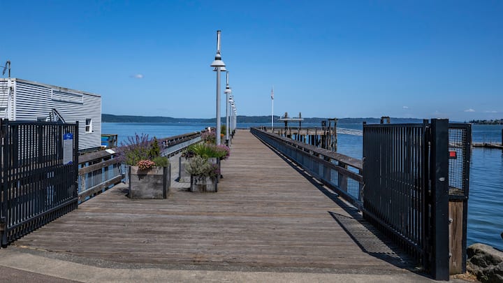 Carr Street Getaway - Tacoma, WA