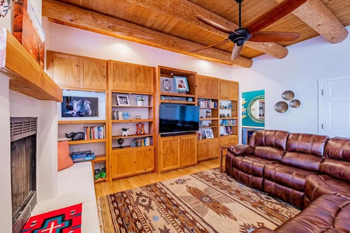 Garage+walk Everywhere+old Town Charm+3 Patios - Albuquerque