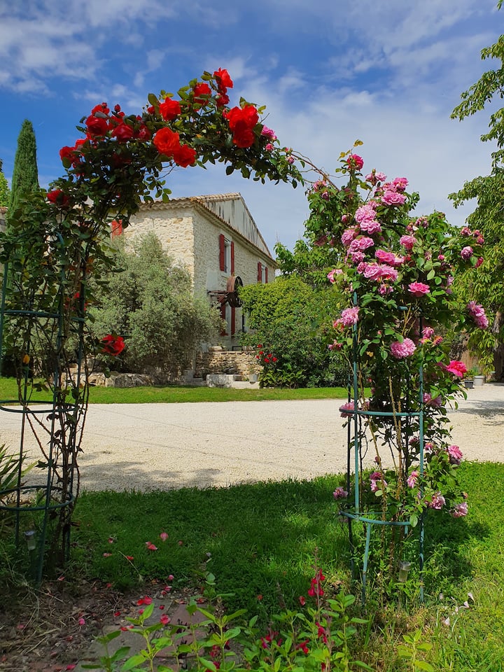 La "Dolce Vita" En Provence Dans Un Vieux Moulin! - Pierrelatte