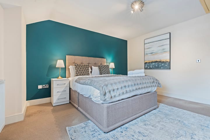 Spacious 2-bedroom Flat | Derby Centre | Sleeps 6 - Derby, UK