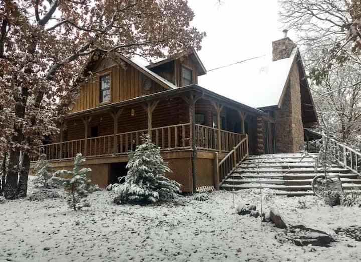 Grand Bronco Lodge Getaway - Lake Mcmurtry View - 7 Clans Casino Perry