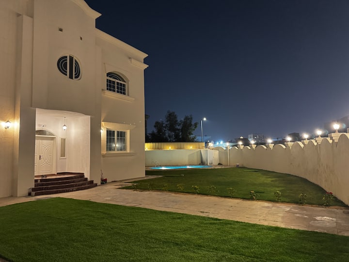Beautifulroom|swimmingpool|closetopalm|freeparking - Dubai