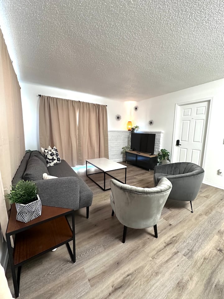 Charming Tacoma Vacation Rental - Tacoma, WA