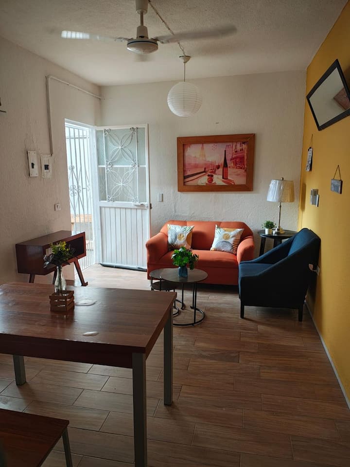 Acogedor Y Remodelado: 2 Cuartos, 2 Baños - Tabasco