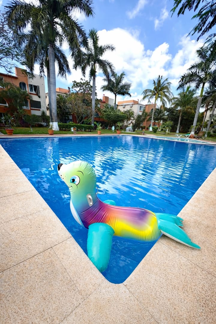 Amplio Depa En El Corazón De Cancún - Cancún