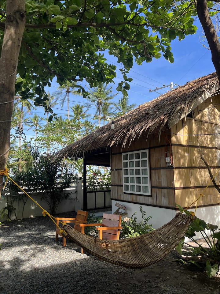 16 - Person Group Getaway - 4 Rooms, 4 Guests Each - Mati