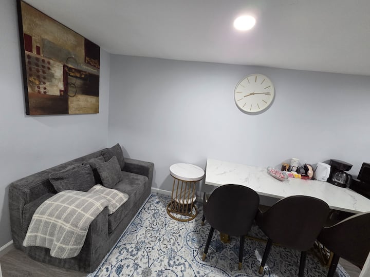 Private Executive Suite. - Waterbury, CT