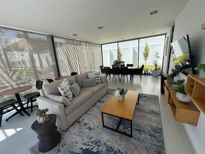 *Departamento Ejecutivo Zona Volkswagen-valquírico - Puebla