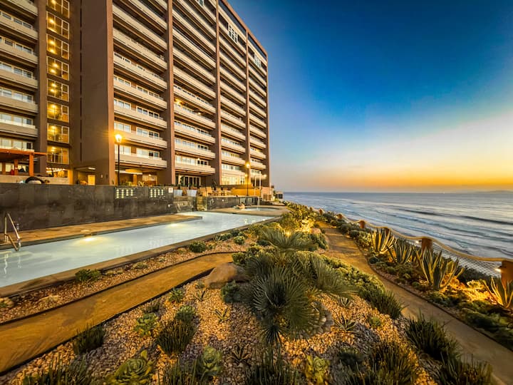 Oceanview Condo + Balcony | King Bed | Playas Tij - Imperial Beach, CA