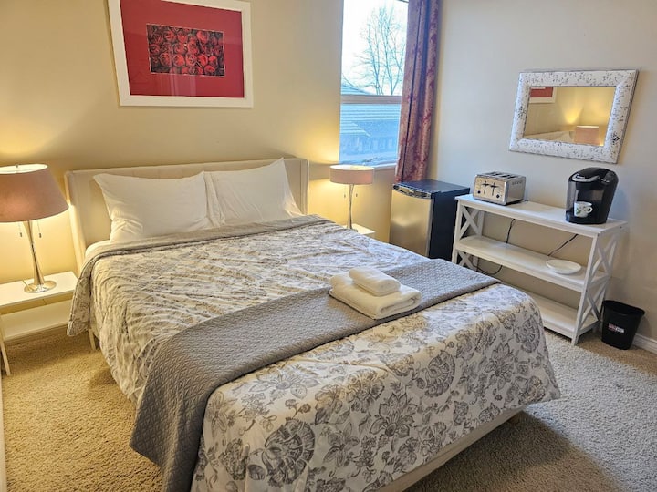 2nd Floor Quiet And Clean Br (Jasmine) - Coquitlam