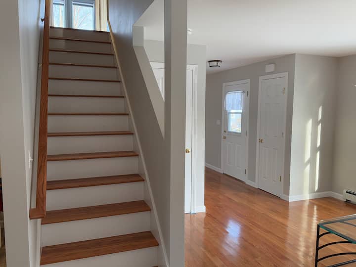 Lovely 3-bedroom Cape-house In Charming Yarmouth - Freeport, ME