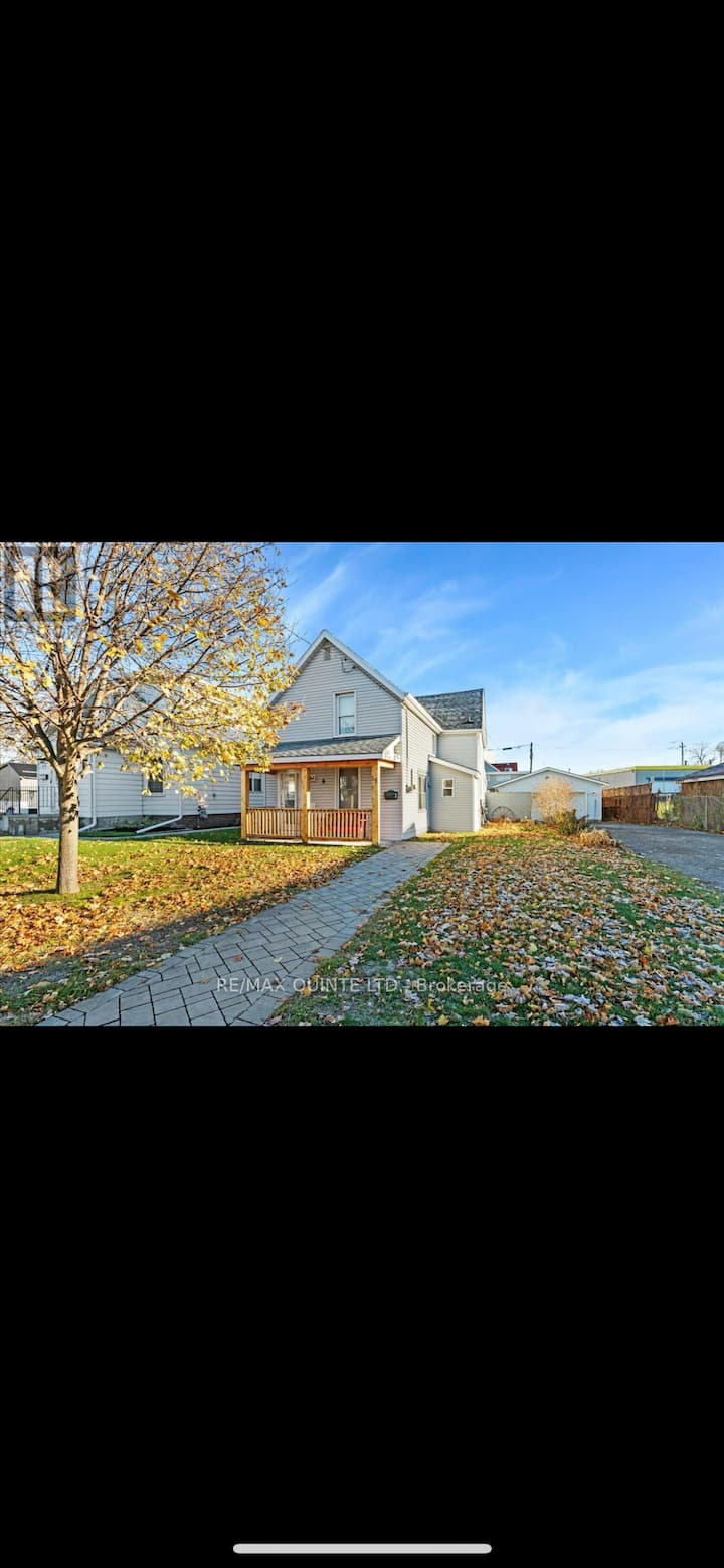 Belleville Bay Get Away - Belleville, Canada