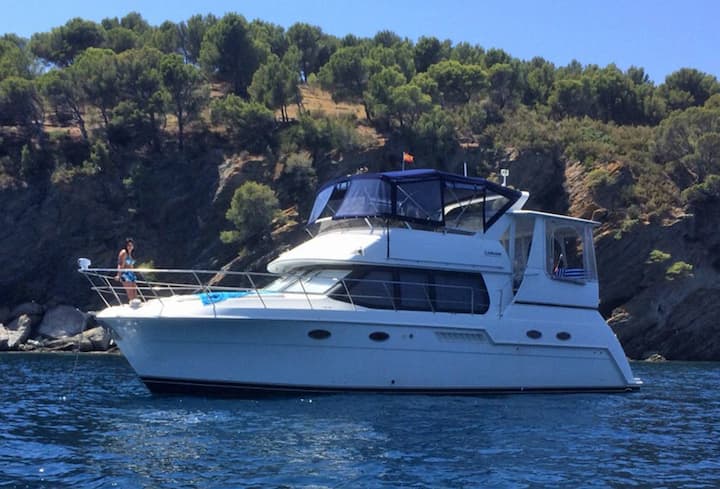 Stay On A Yacht In Vilamoura Marina (2 Bedrooms) - Quarteira