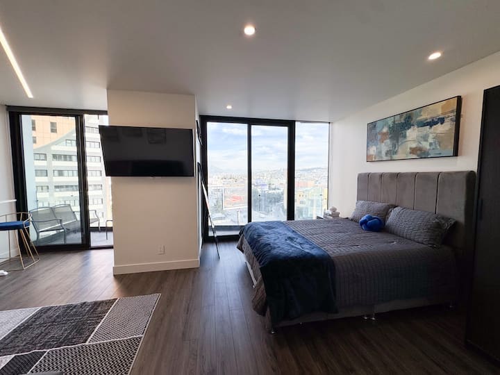 Modern Comfortable Studio With City View - Tijuana