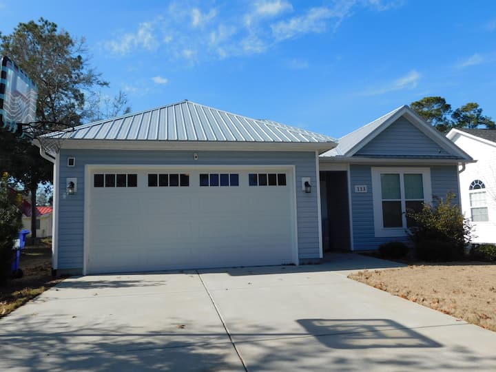 Oak Island Beach House! One Level/no Stairs - Oak Island, NC