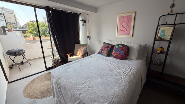 Habitación Privada Con Balcón En Condesa - Mexico City