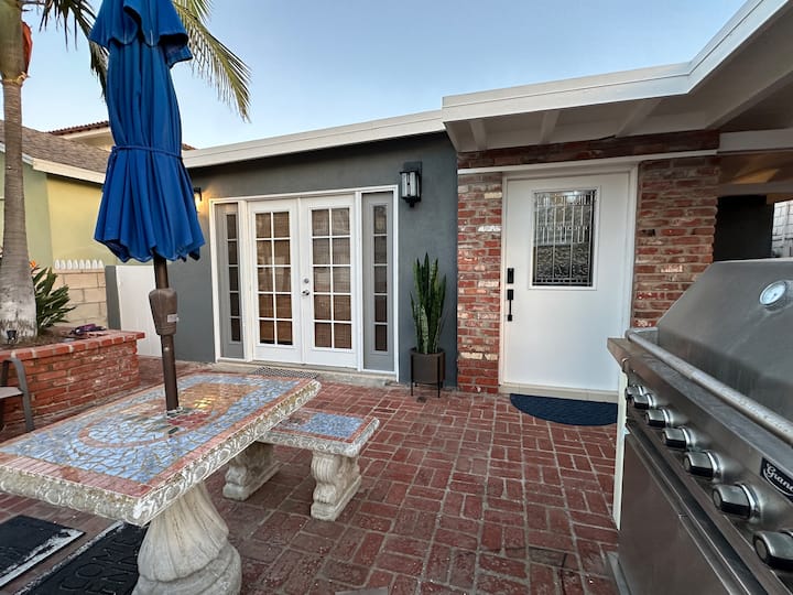 Strand N Sea - Oxnard