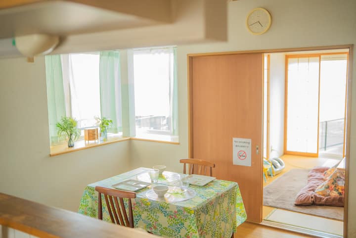 【駐車3台／一棟貸切】津ic7分｜最大9名｜長期出張可・鈴鹿サーキット・日硝ハイウエーアリーナ3分 - 津市