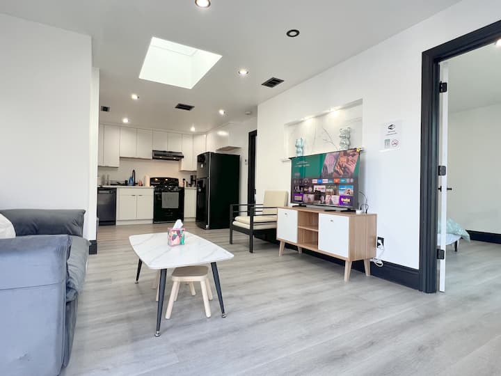 1267 - 2br Guest Suite Private Kitchen Laundry Ac - Hayward, CA