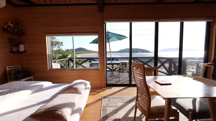 【山口・一棟貸し】瀬戸内海を一望する絶景の貸別荘「夕陽の海」｜Bbq・海遊び【美濃が浜まで徒歩5分】 - Yamaguchi