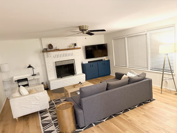 Country Casa With Cascade Views - The Cove Palisades State Park, Culver