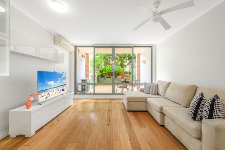 Redfern 2br Apartment Balcony Free Parking - Moore Park
