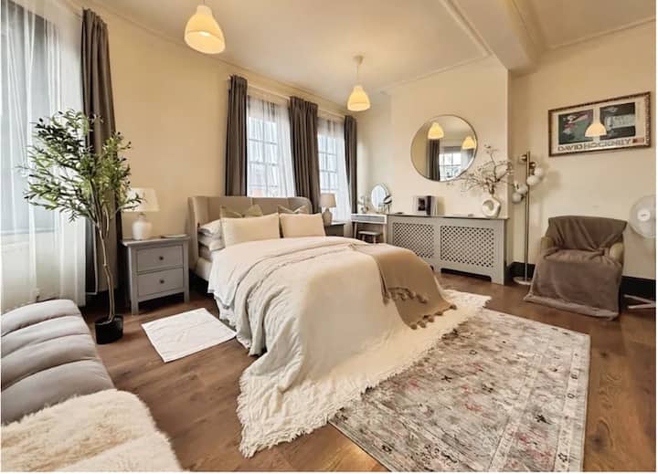 20% Off - Stylish, Town Centre, 3br Flat - Royal Tunbridge Wells
