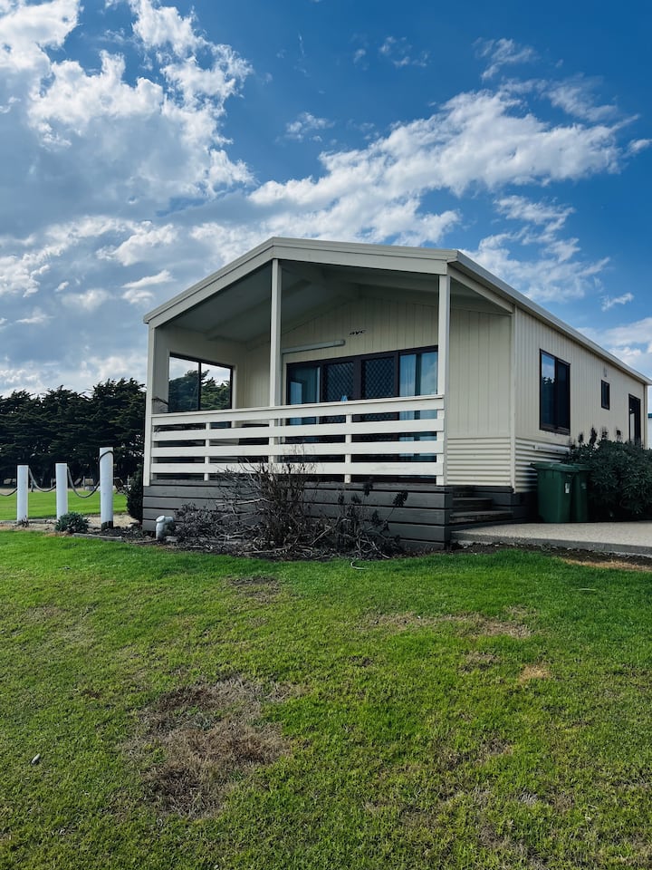 Daphne By The Sea At Omaru Farm - Phillip Island