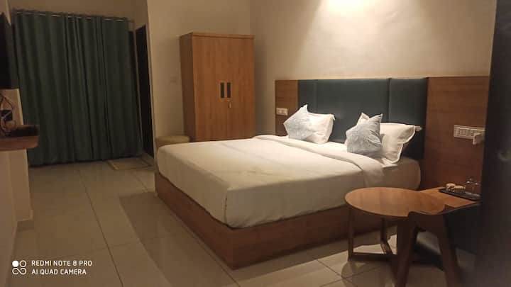 Royal Home Stay - Nandurbar