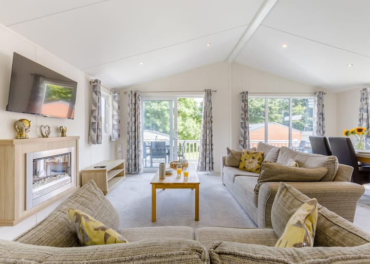 Prestige Lodge With Parking, Ensuite & Decking 4 - Skegness
