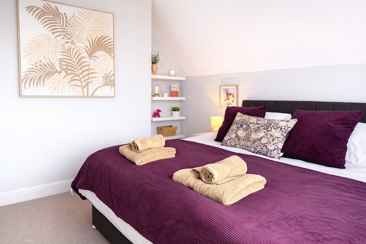 5br Sleeps 10 | Game Room | Gated Parking | Garden - Nottingham