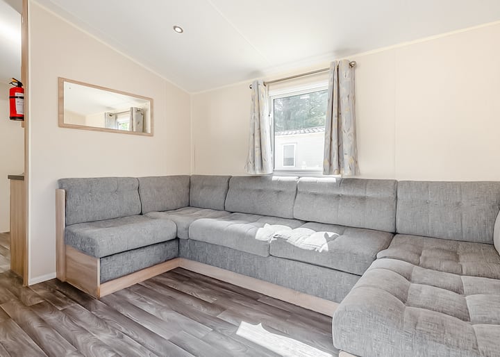 Gold 4, Slps 8, Parking - Porthcawl