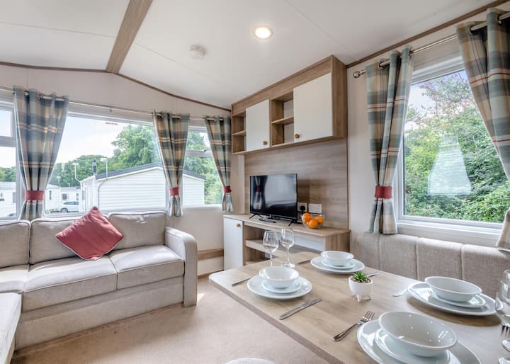 Bronze Caravan With Parking 2 Bed Slp 4 - Helston