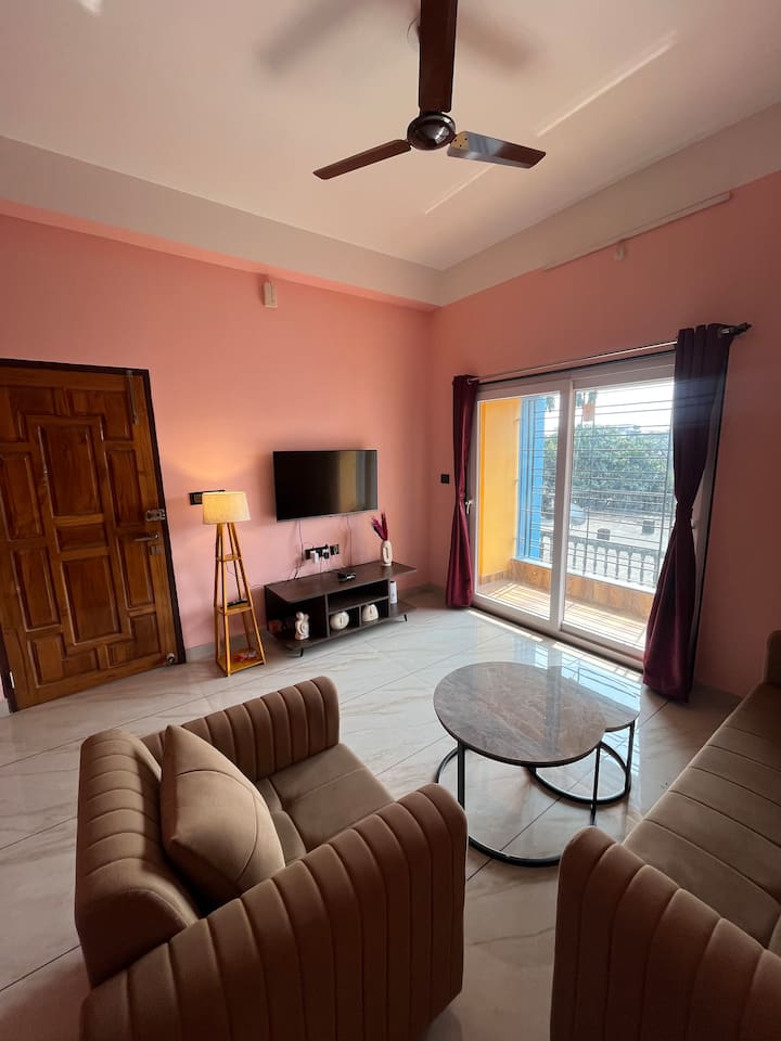 Cosy Minimal Retreat
2bhk-2ac - Siliguri