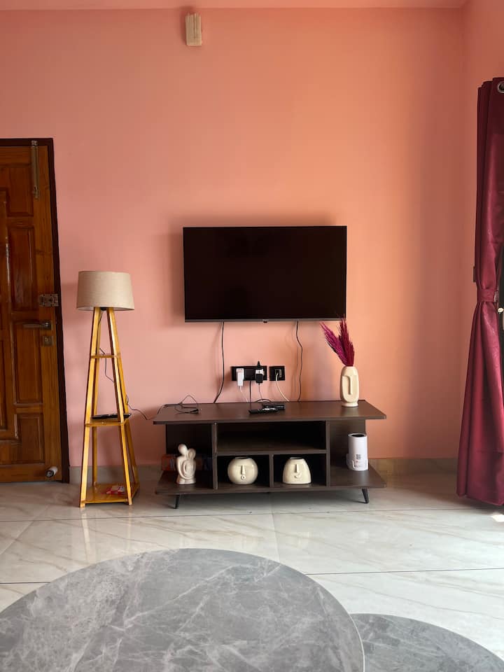 Cosy Minimal Retreat
2bhk-2ac-spring Stays - Siliguri
