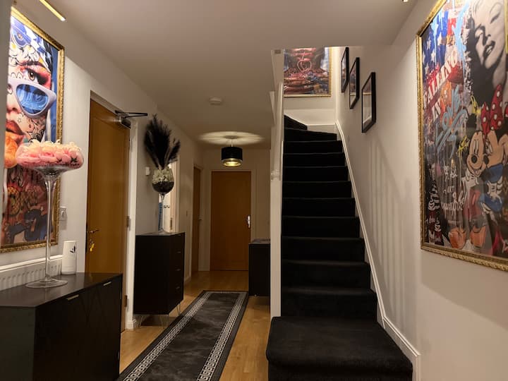 3-bed Marina Property | City-arena-beach-parking - Swansea