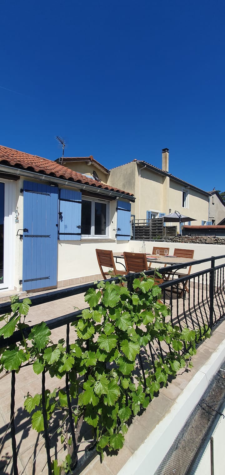 Aux Dépendances Du Manoir - Givors