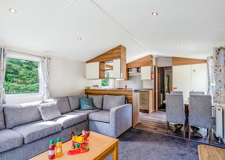 Silver Premium Caravan 6 - Camber Sands