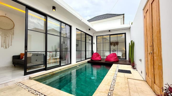 2 Bedroom Private Villa Seminyak Delarosa4 - Kuta
