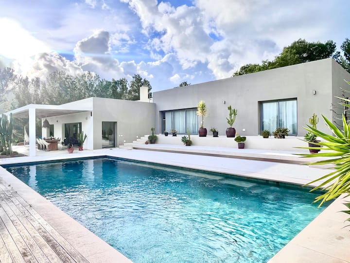 Stylish And Spacious Villa Near Santa Gertrudis - Santa Eulalia del Río