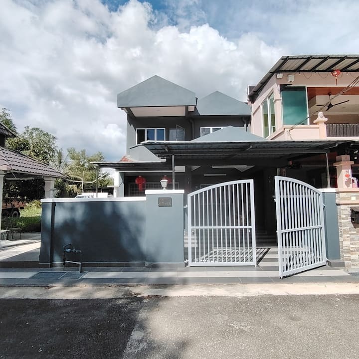 Raub Cozy10 Homestay - Bukit Fraser
